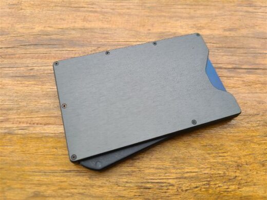Ultimate Grip6 Wallet Review: Minimalist, Secure, High Quality, and ...