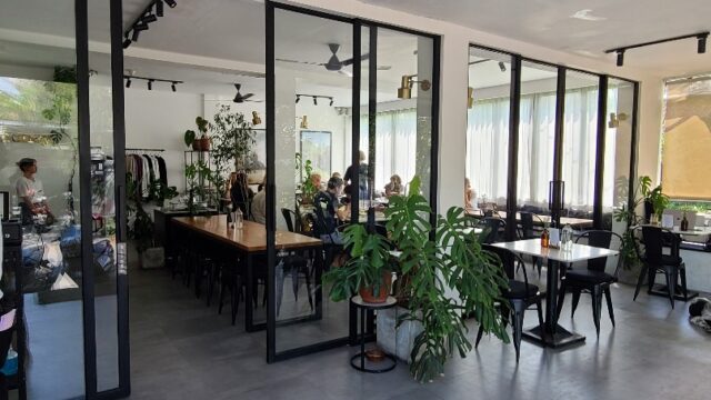 73 Awesome Canggu Cafés: An Ultimate Guide to Bali's Coolest Café Scene ...