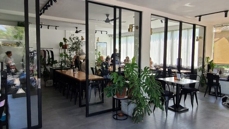 73 Awesome Canggu Cafés: An Ultimate Guide to Bali's Coolest Café Scene ...