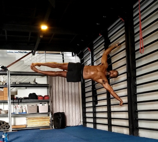 The Only Calisthenics Chest Workout You Need for a Strong, Muscular ...