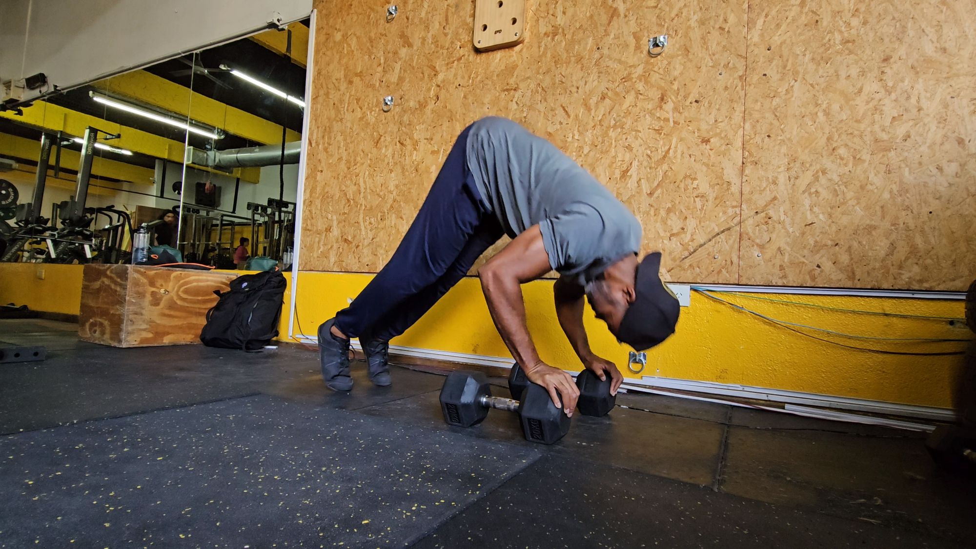 25 Essential Calisthenics Shoulder Exercises + 3 Workouts for All ...